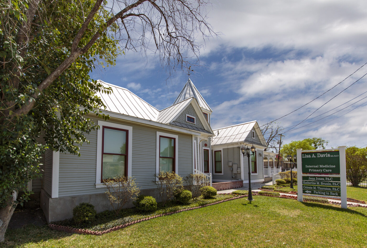 Lisa Davis, MD, FACP - San Antonio Internal Medicine